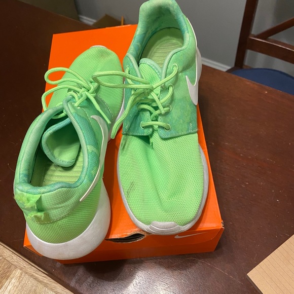 Nike | Shoes | Green Nikes | Poshmark